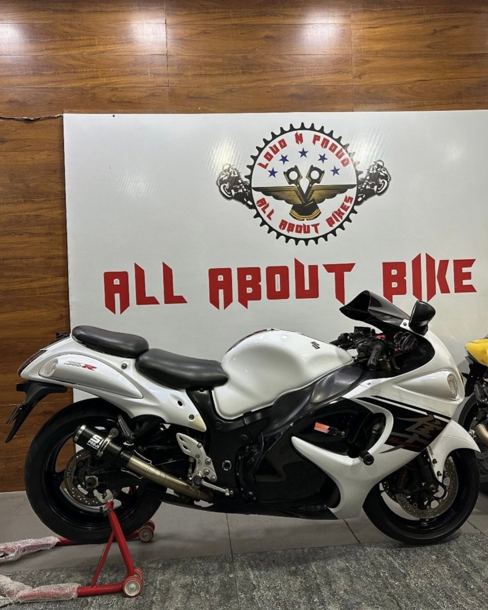 Suzuki Hayabusa Gen-2 – Delhi's Premier Superbike Dealership