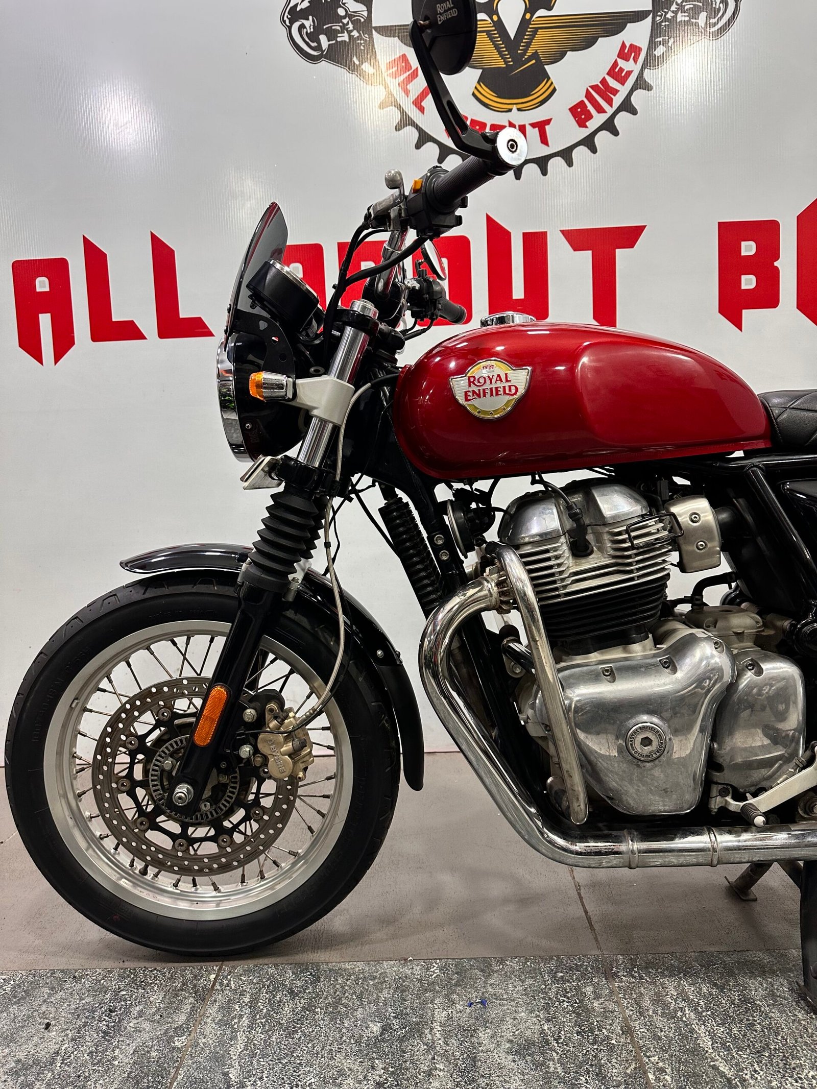 Royal Enfield Interceptor 650 - Delhi's Premier Superbike Dealership