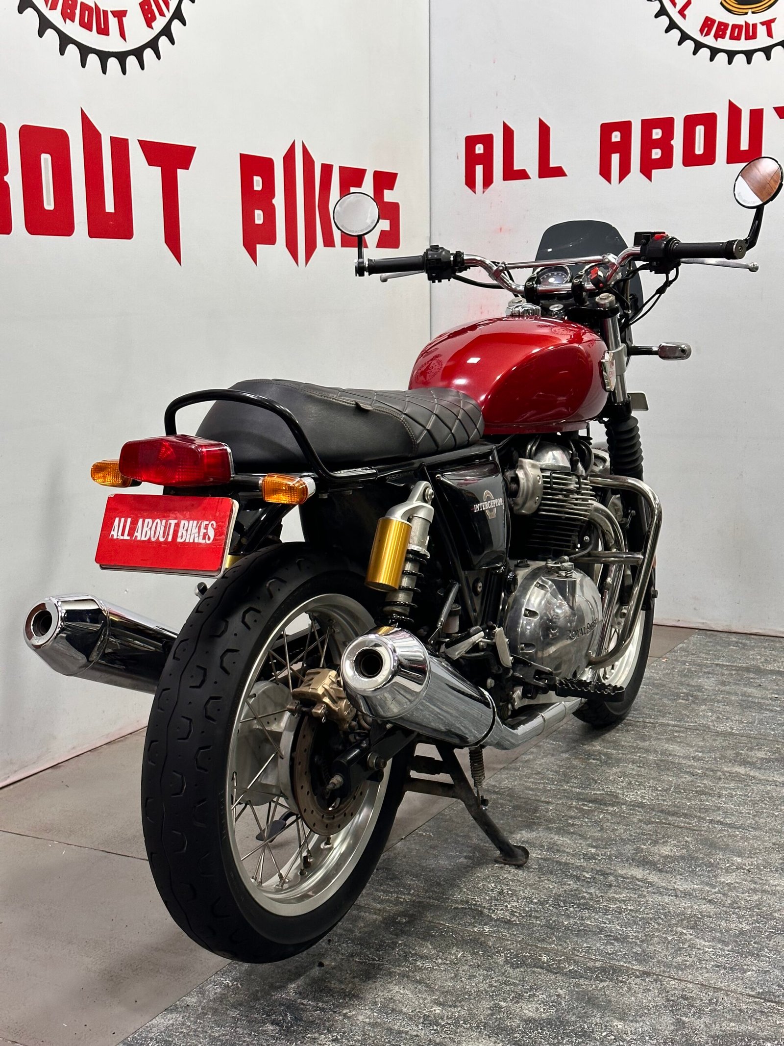 Royal Enfield Interceptor 650 - Delhi's Premier Superbike Dealership