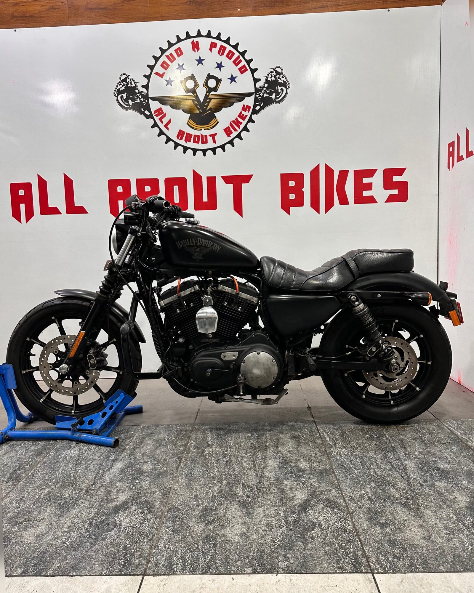 Harley Davidson Iron 883(Sold Out) - Delhi's Premier Superbike Dealership